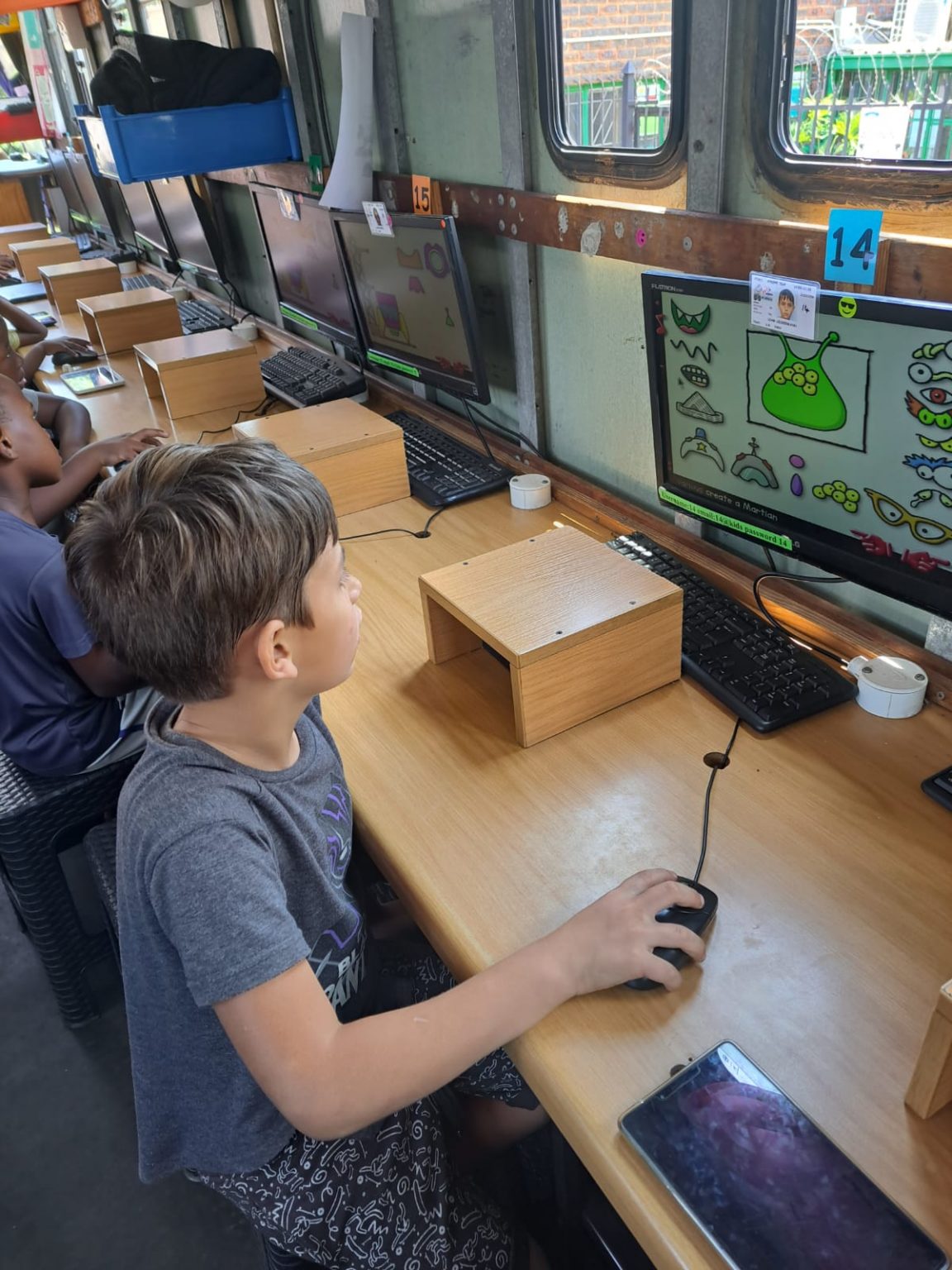 Laerskool Tuine Naskool – Kids Computers on Wheels