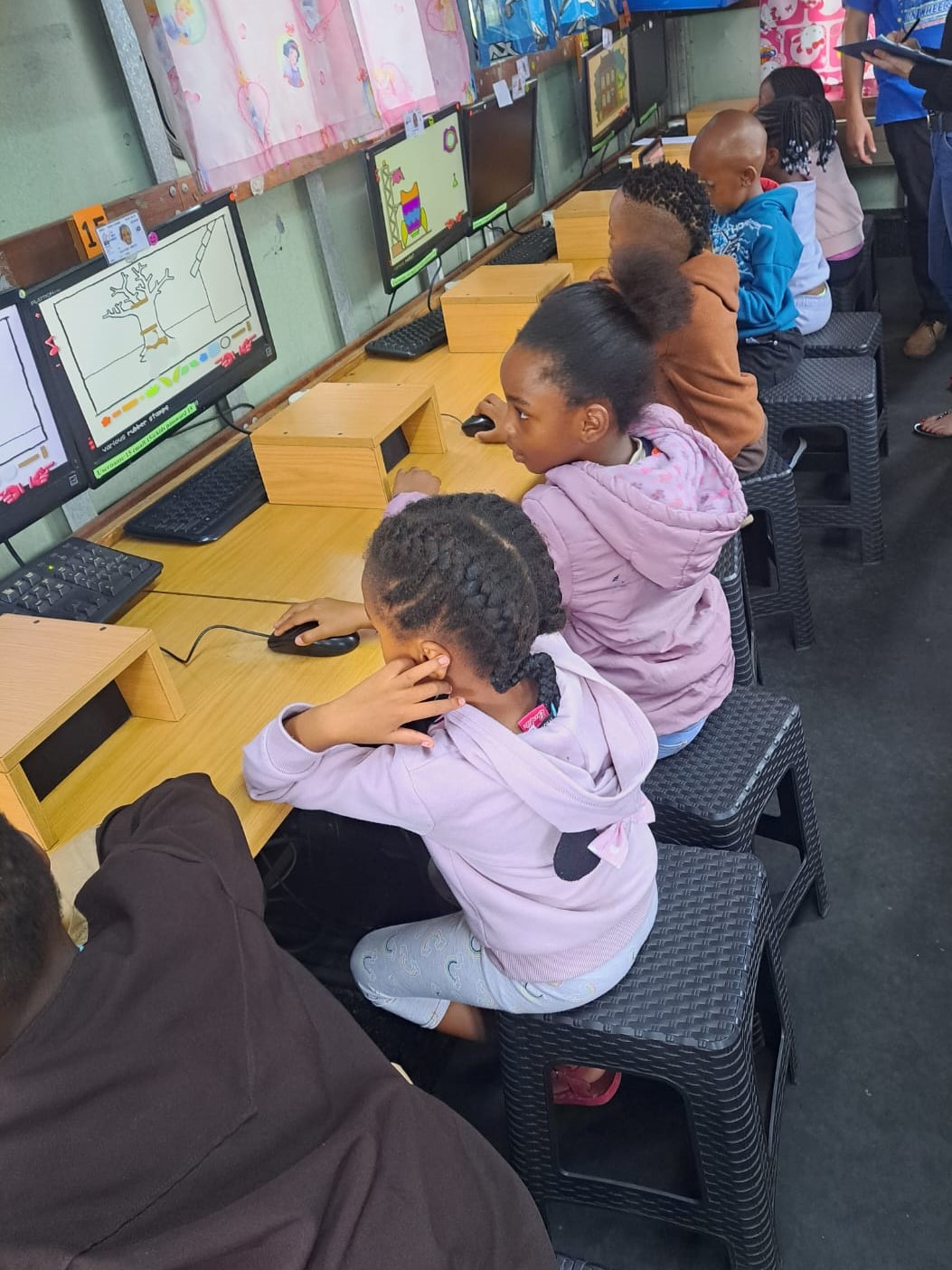 About Us – Kids Computers on Wheels