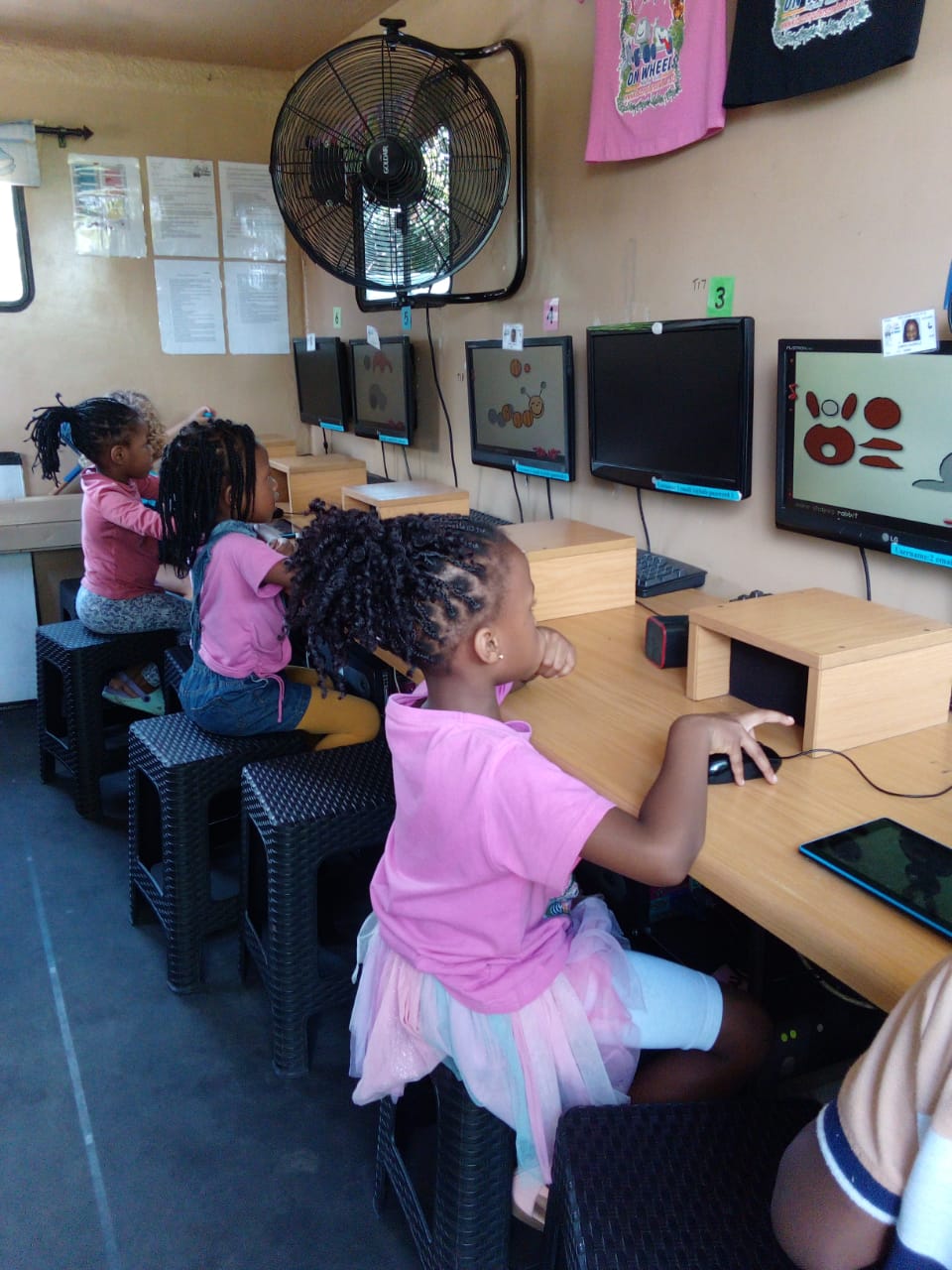 Kids Computers on Wheels – Kids Computers on Wheels