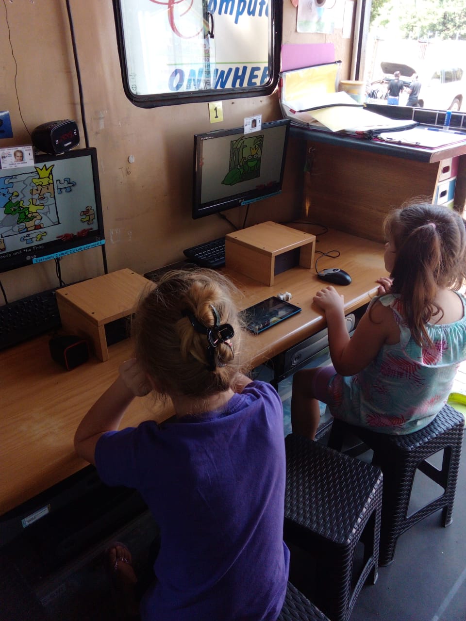 Verfkwassie Kleuterskool – Kids Computers on Wheels