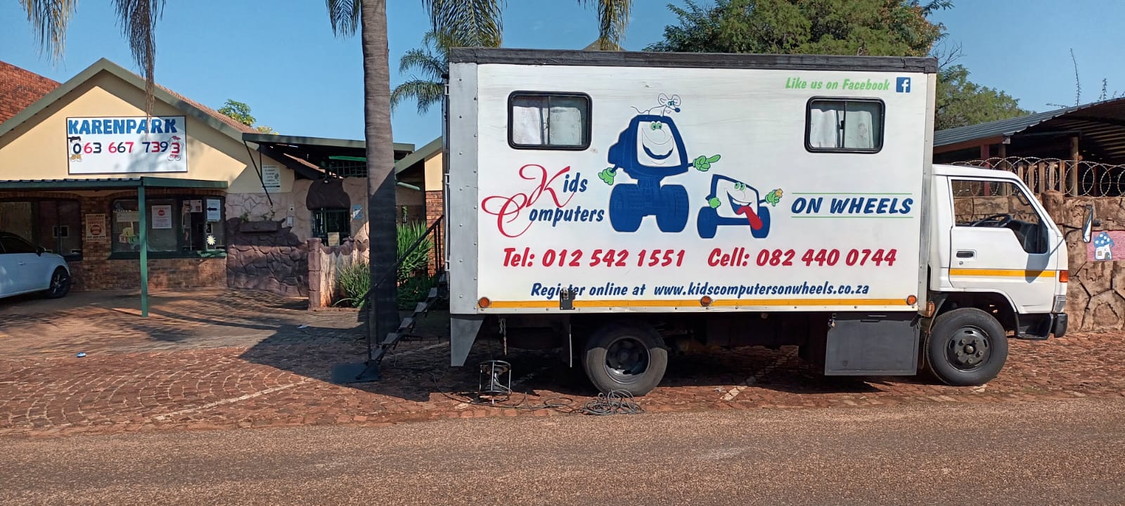 Karenpark Pre-Primary School – Kids Computers on Wheels